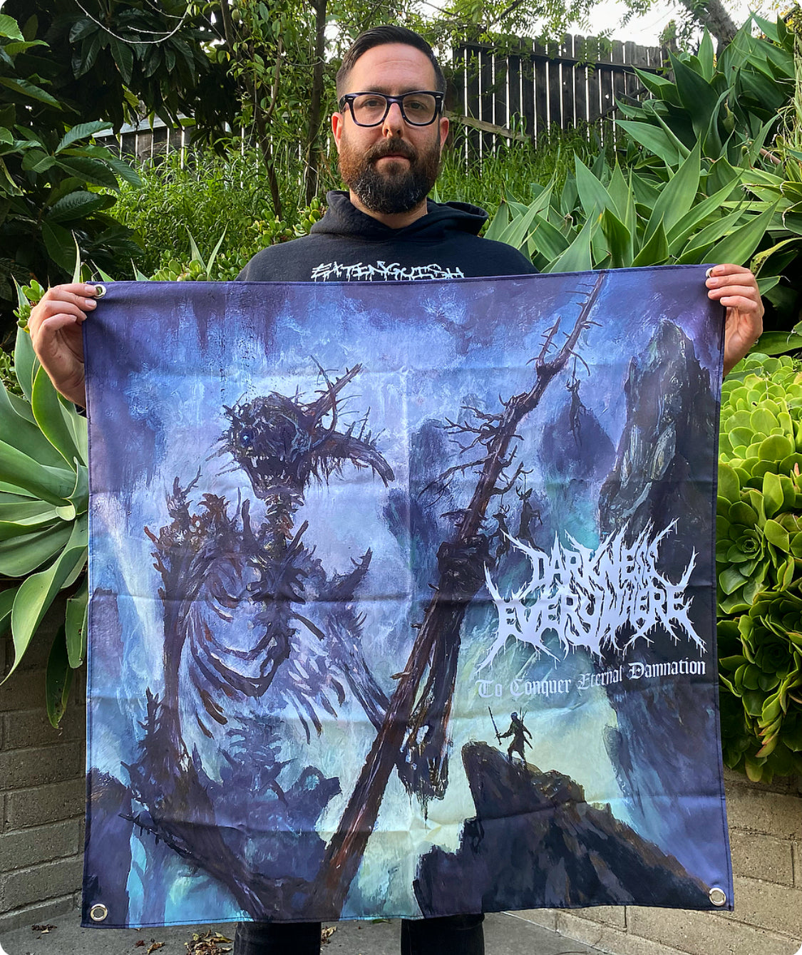 Darkness Everywhere "To Conquer Eternal Damnation" Mesh Flag – creatordestructor